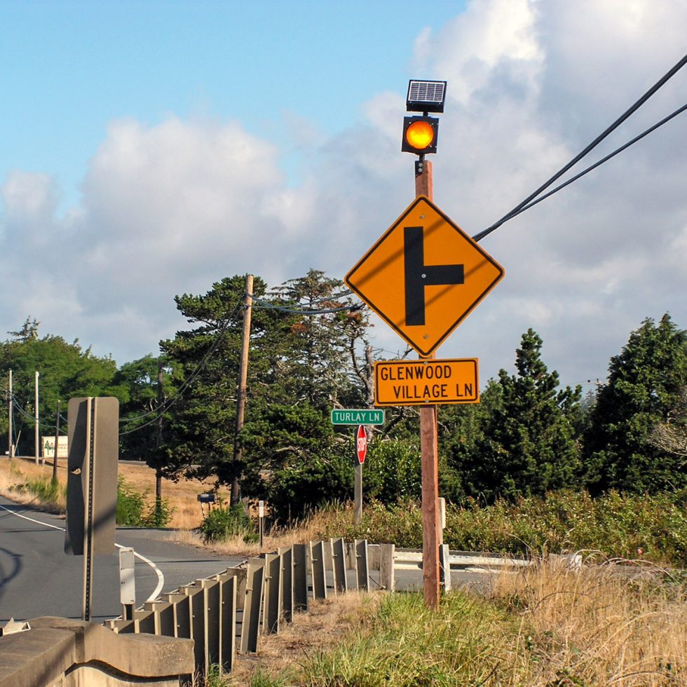 24-Hour Solar Flashing Beacon | Stop & Warning Signs - R247-E | Carmanah