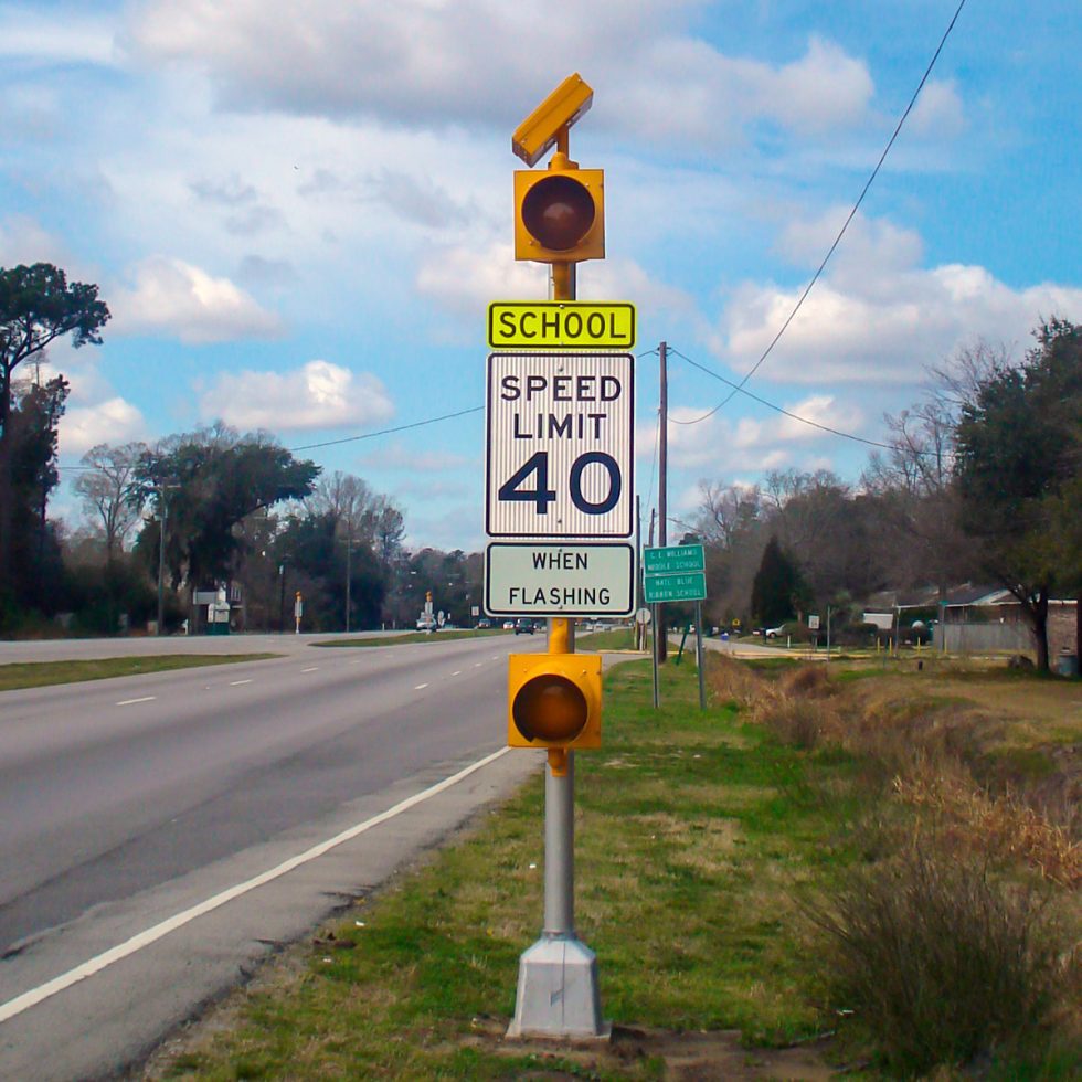 Solar School Zone Beacon | R829-E School Zone Flashing Beacon | Carmanah