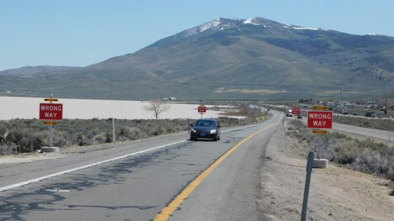 Wrong Way Driver Alert | Wrong Way Vehicle Detection System