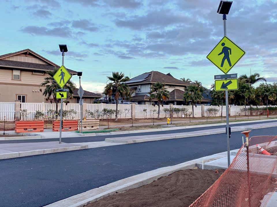 New roundabout with flashing beacons brings pedestrian safety to Maui ...